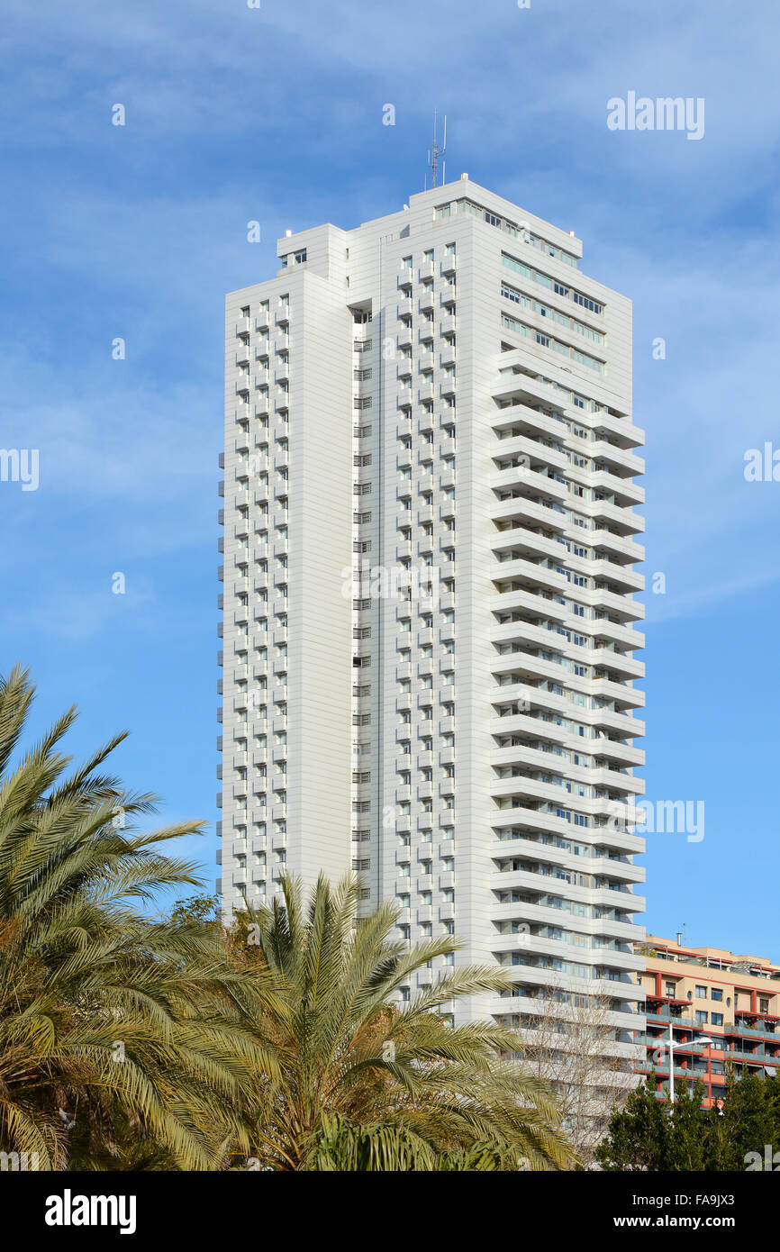 Modern Tall skyscraper tower block building of apartments in Valencia ...