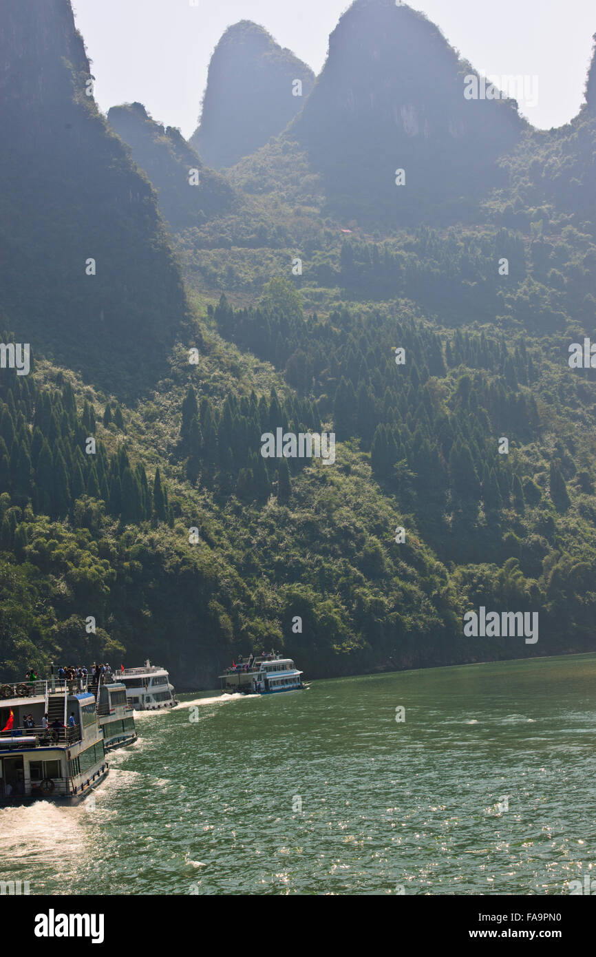 Li River,Karst Mountain Peaks,River Boats,Green 980 foot peaks,Guilin ...