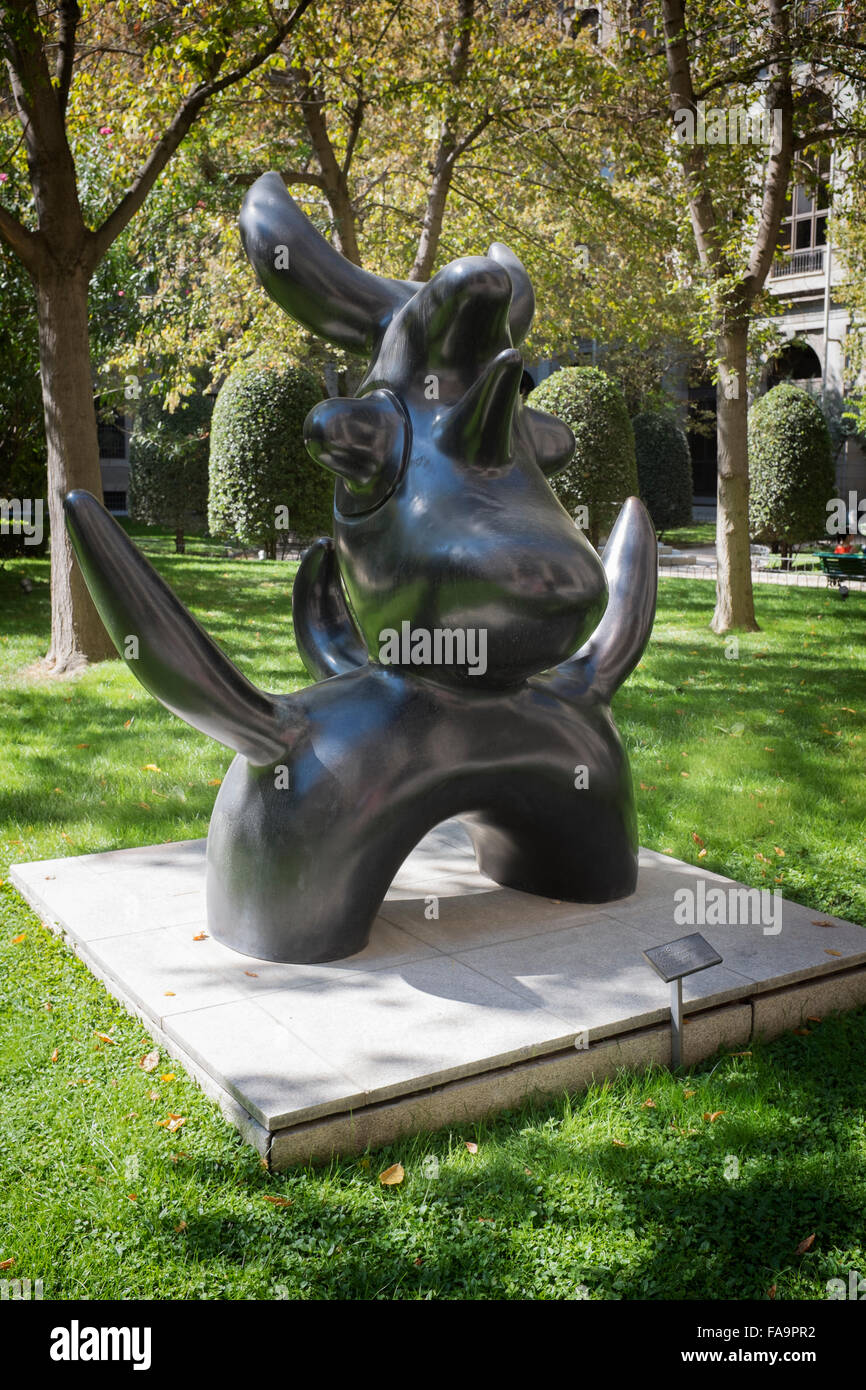 Botero Art Sculpture Sabatini Garden Reina Sofia Museum Madrid Spain ...