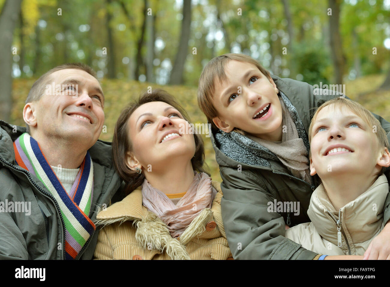 happy family relaxing Stock Photo - Alamy