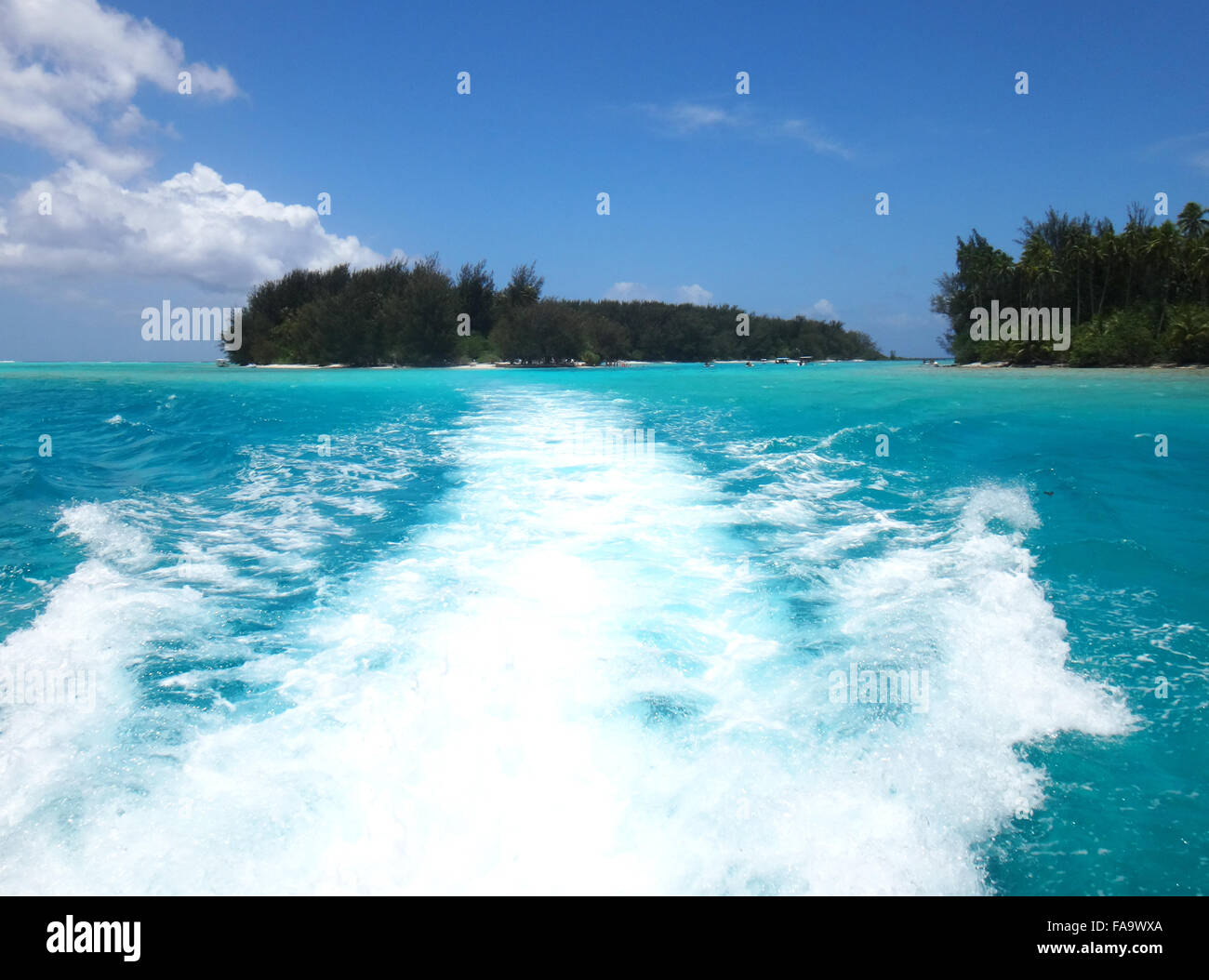 View moorea from cruise hi-res stock photography and images - Alamy