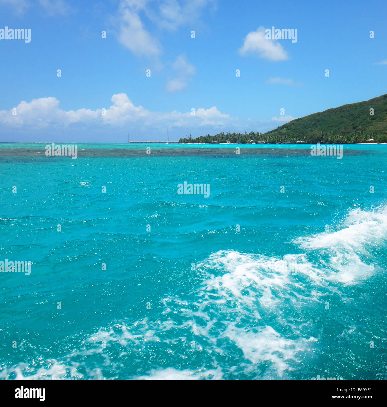 View moorea from cruise hi-res stock photography and images - Alamy