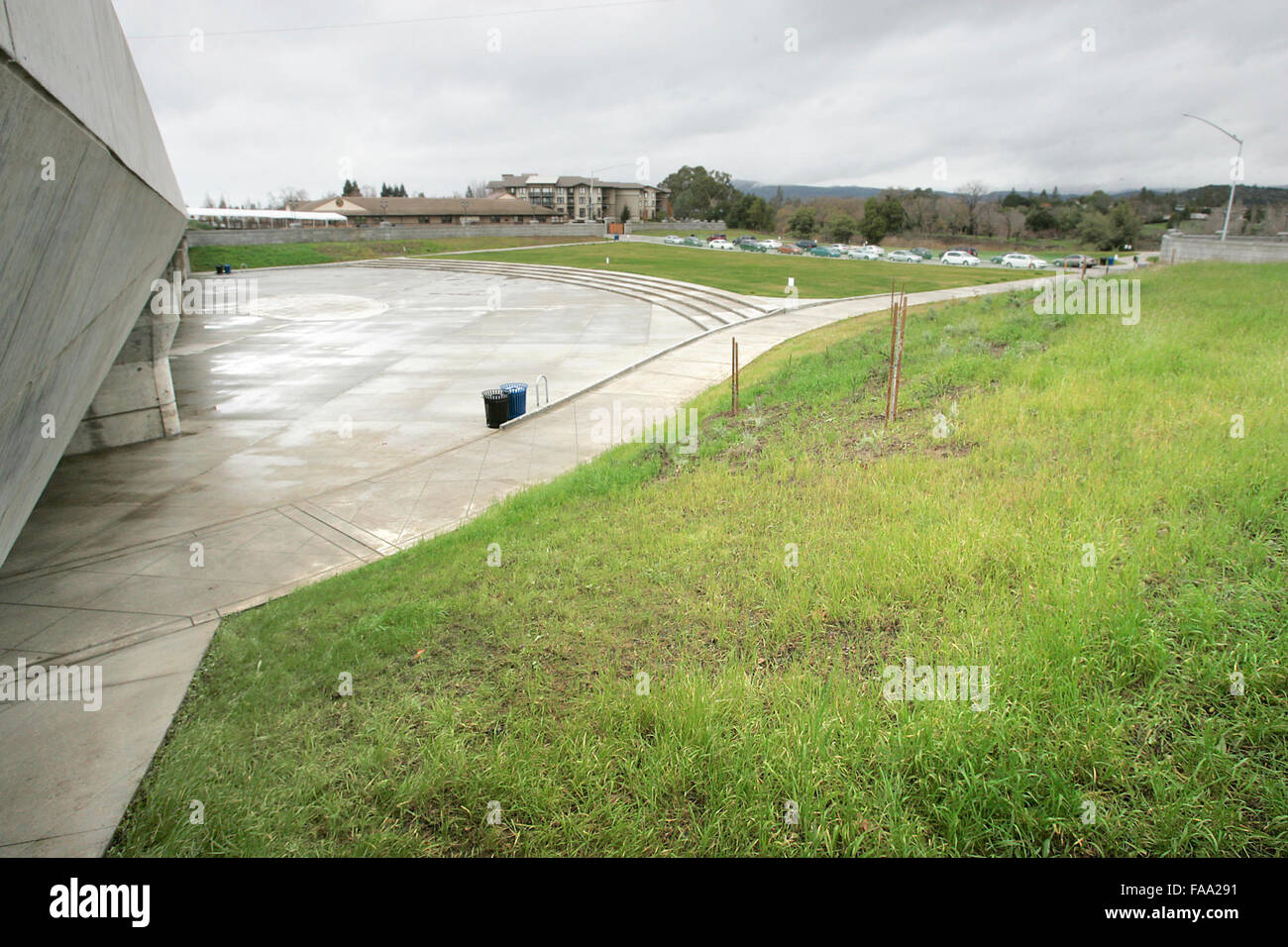 Flood bypass channel hi-res stock photography and images - Alamy