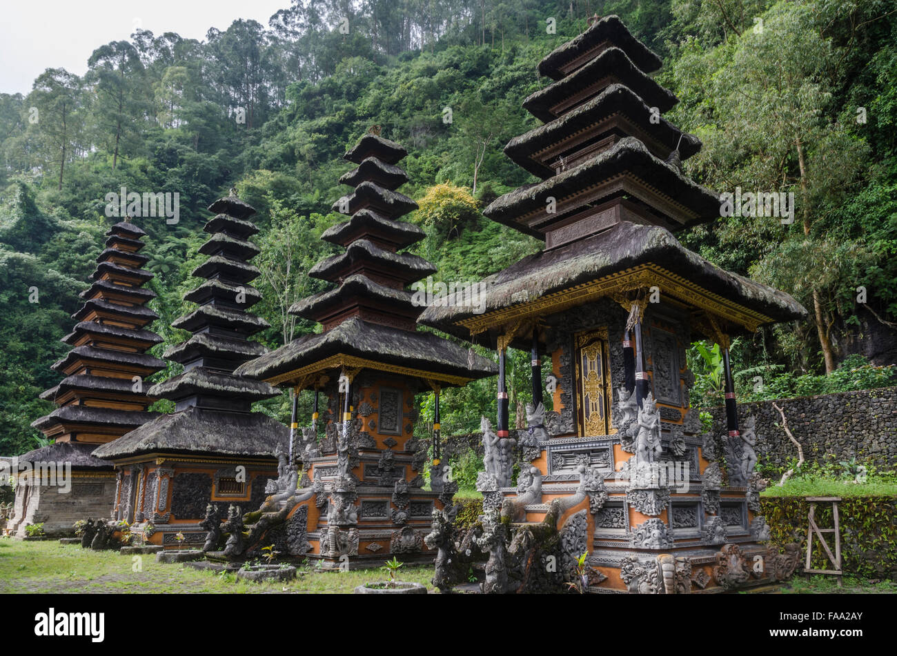 traditional temple in Bali Stock Photo - Alamy