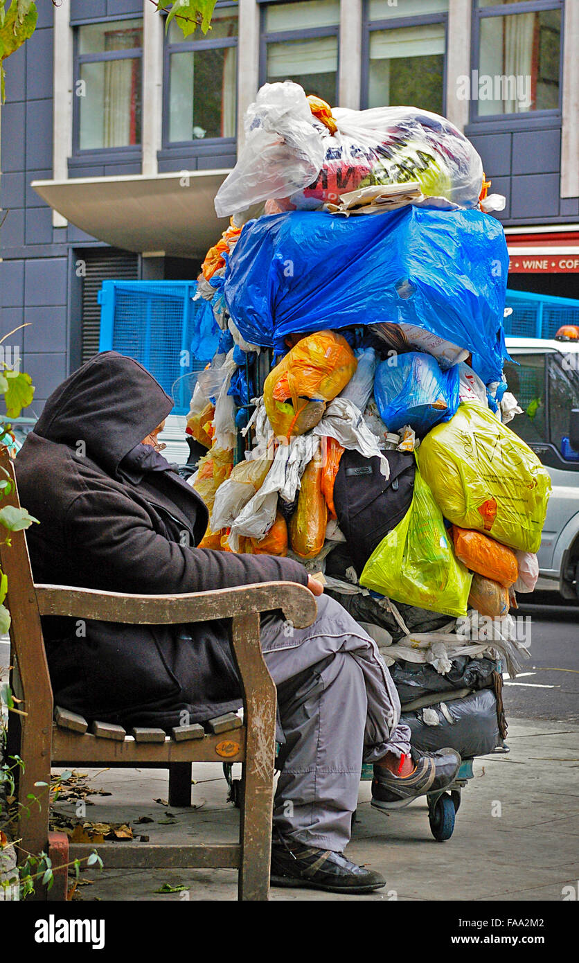 London tramp trolley hi-res stock photography and images - Alamy