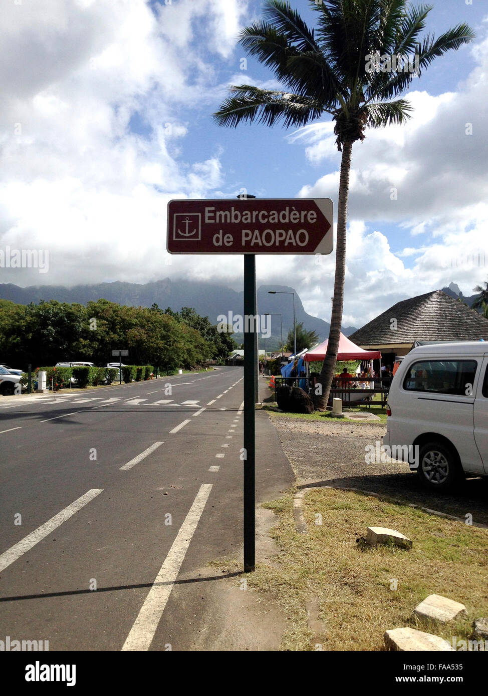 Port of Paopao, Moorea, French Polynesia Stock Photo - Alamy