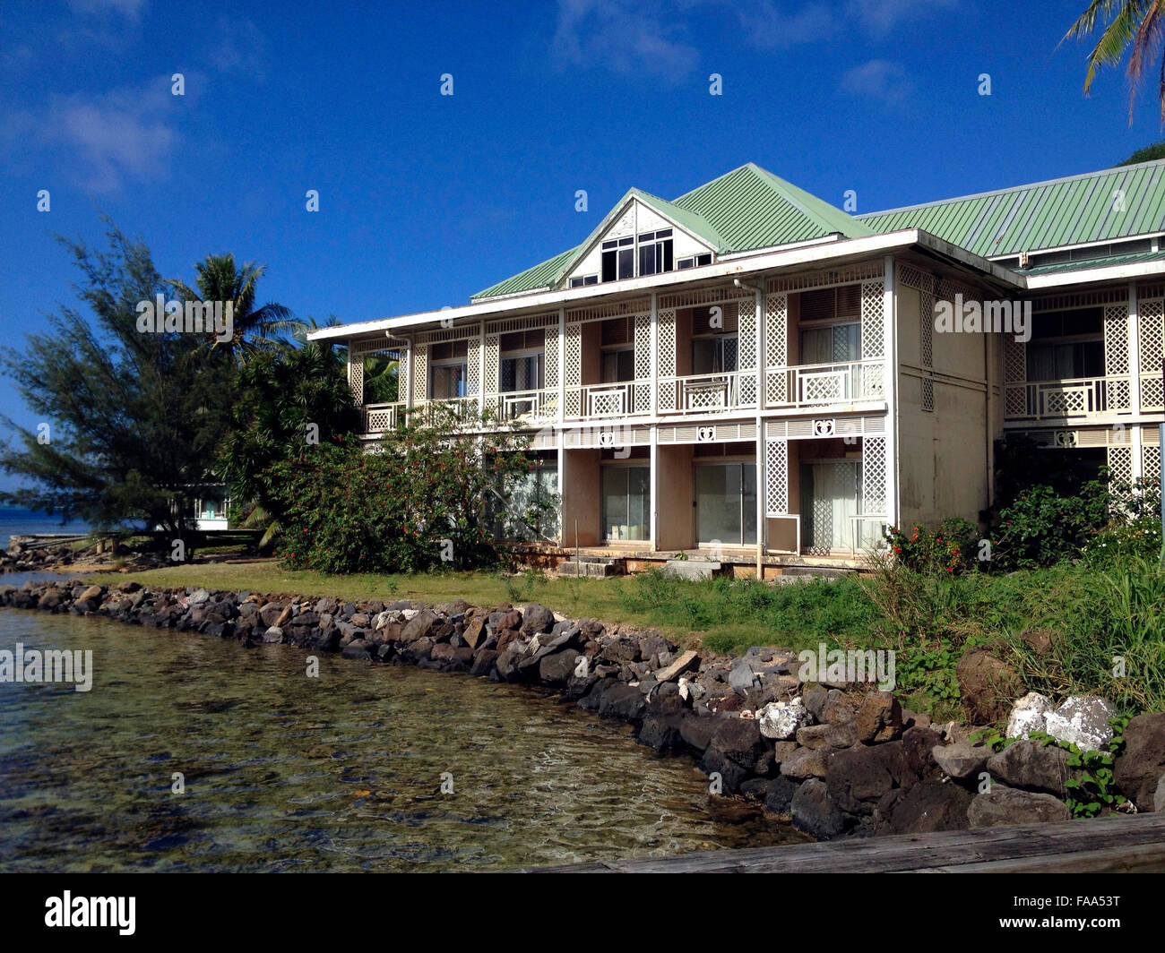 Abandoned hotel at the port of Paopao in Cook's Bay, Moorea, French ...