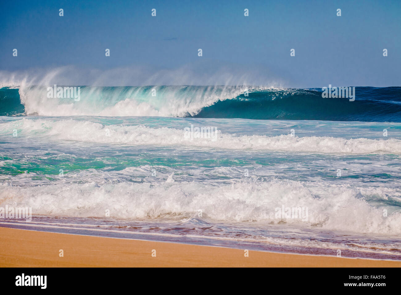 Hawaiian Surf at Pipeline Stock Photo - Alamy