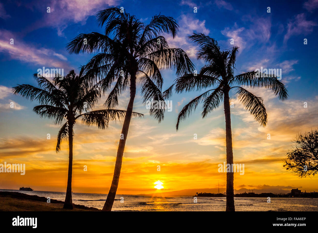 Beautiful golden hour colors of Hawaii Stock Photo - Alamy