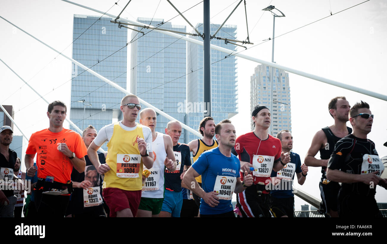 Rotterdam, The Netherlands. 04th Apr, 2015. Participants run on the ...