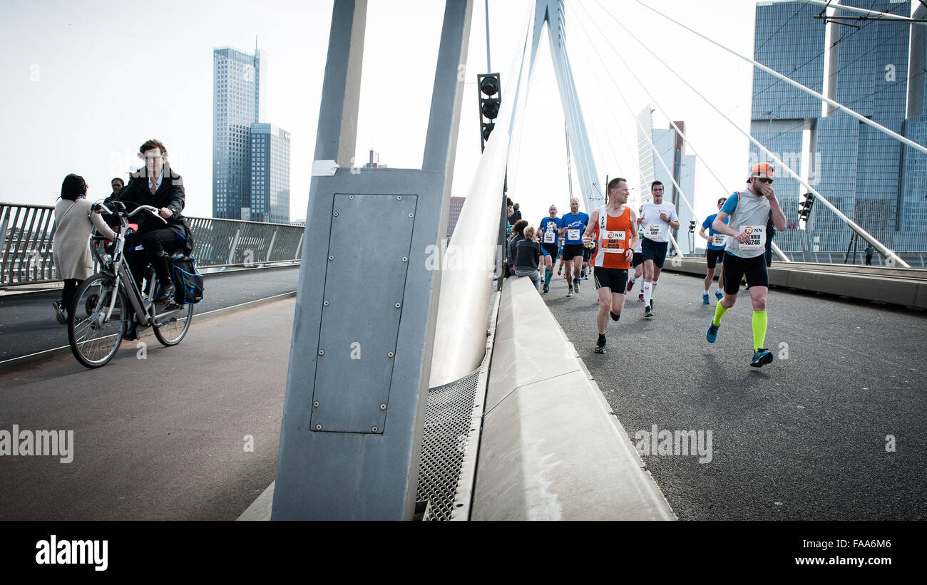Rotterdam, The Netherlands. 04th Apr, 2015. Participants run on the ...