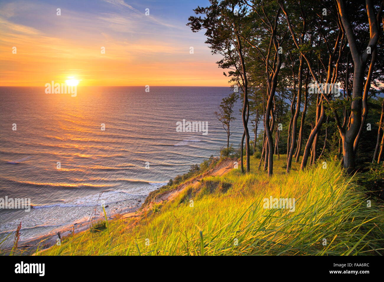 Sea sunset pictures hi-res stock photography and images - Alamy