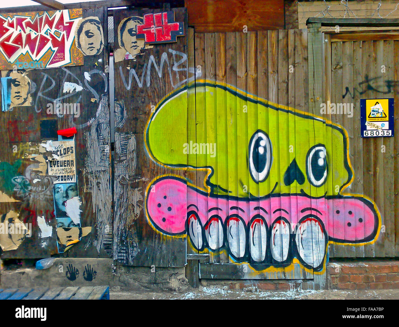 Dentist wall art hi-res stock photography and images - Alamy