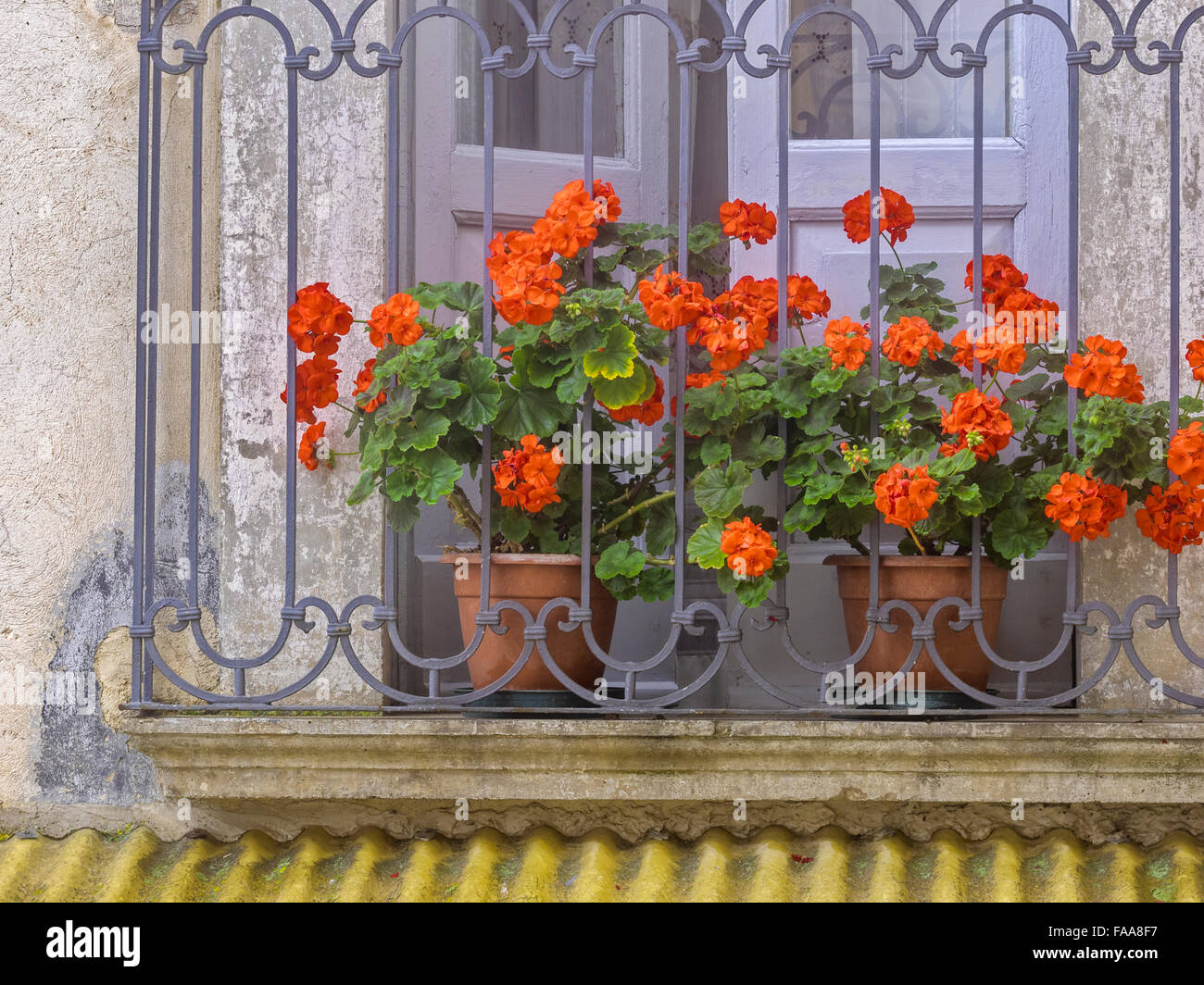 Street views of Santo Stefano di Sessanio in Abruzzo, Italy Stock Photo ...