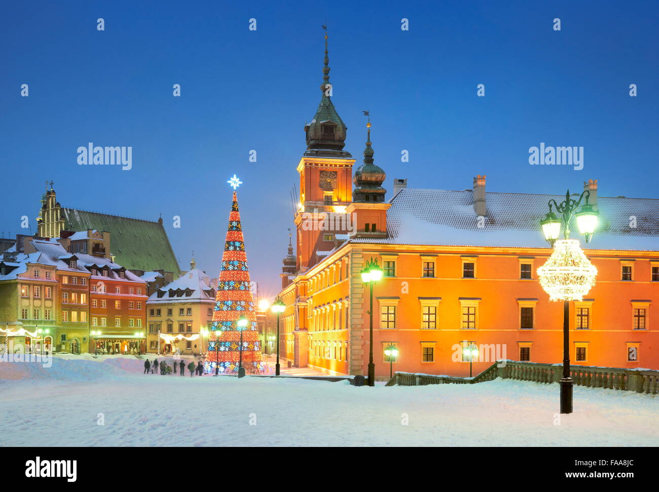 Christmas tree on square old hi-res stock photography and images - Alamy