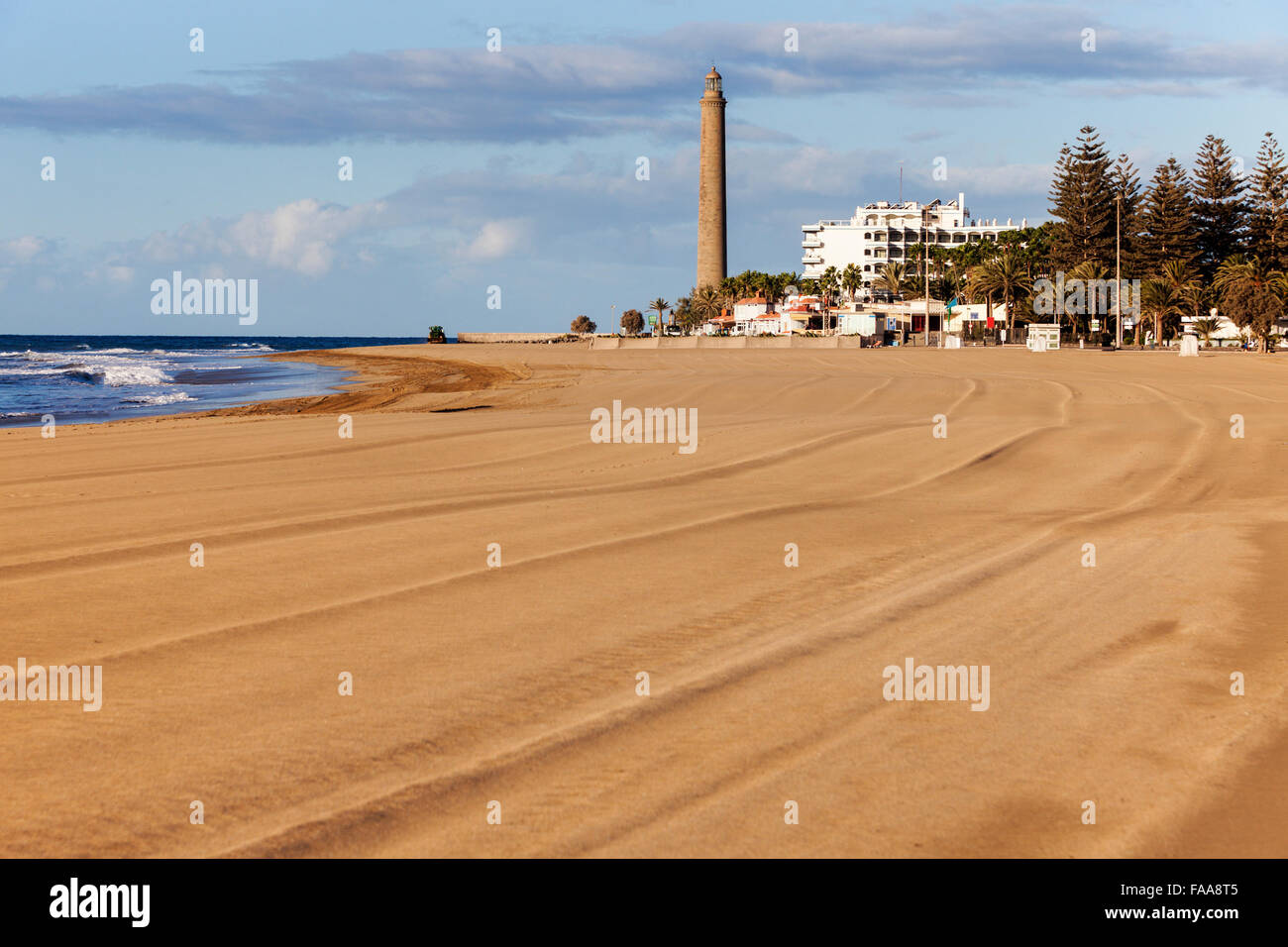 Maspalomas lighthouse at sunrise Stock Photo - Alamy
