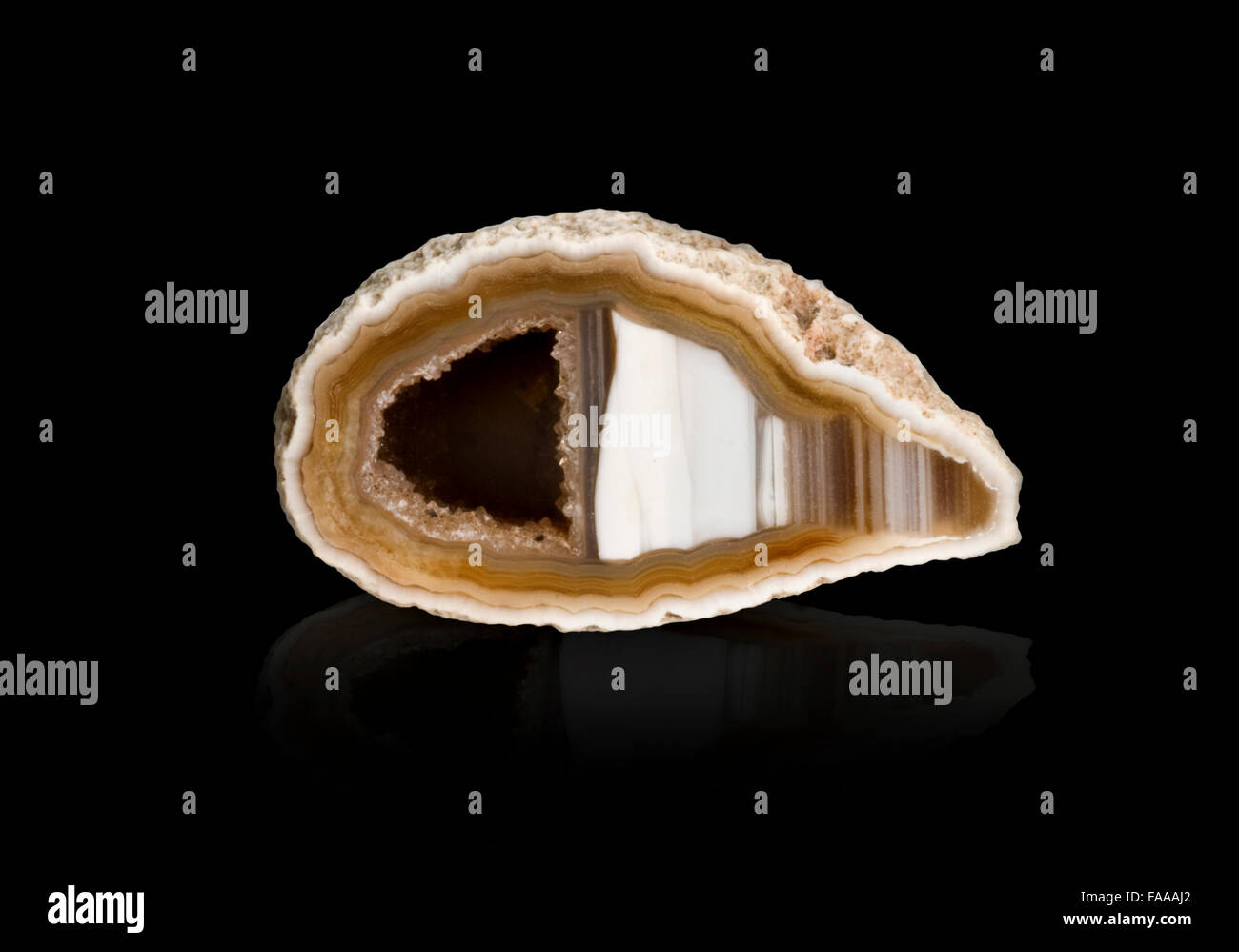 Black agate hi-res stock photography and images - Alamy