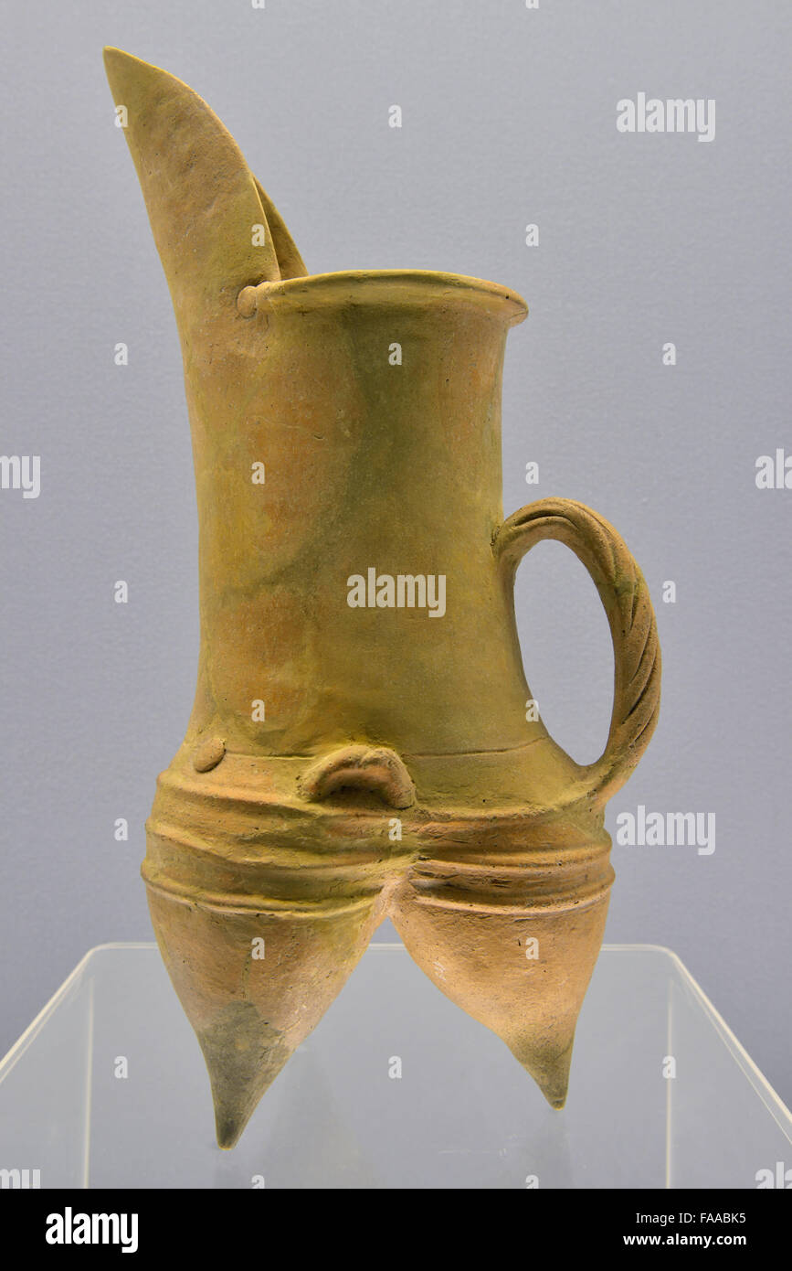 Longshan culture gui hi-res stock photography and images - Alamy