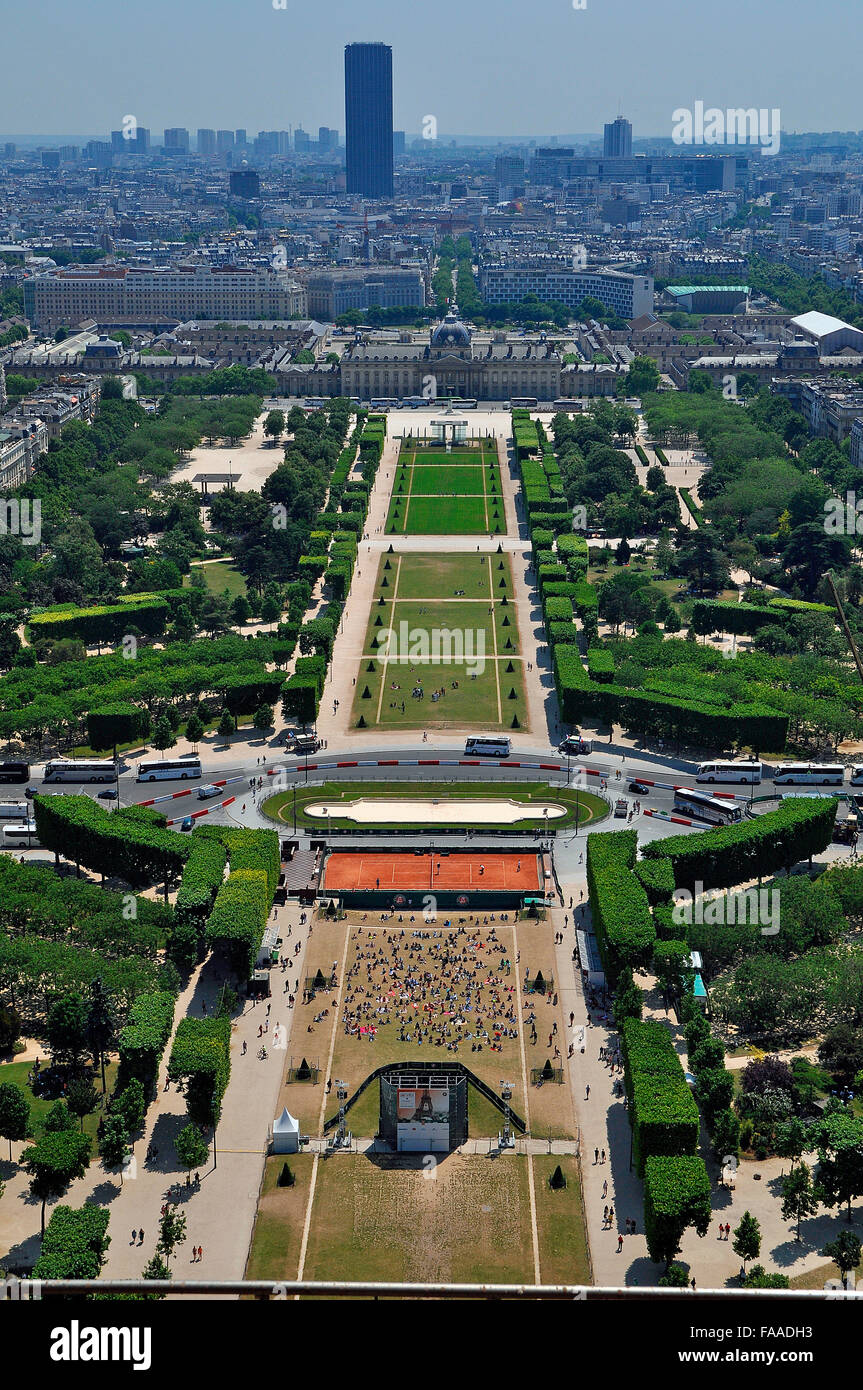 Champ de Mars Park from the Eiffel tower, behind Tour Montparnasse high ...