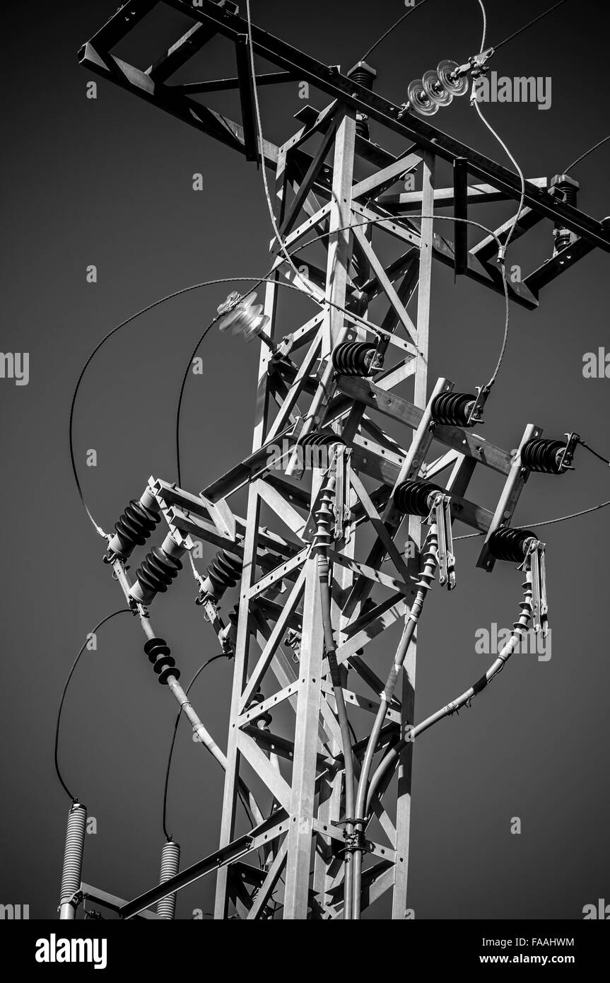 Refinery structure, pipelines and towers, heavy industry overview Stock ...