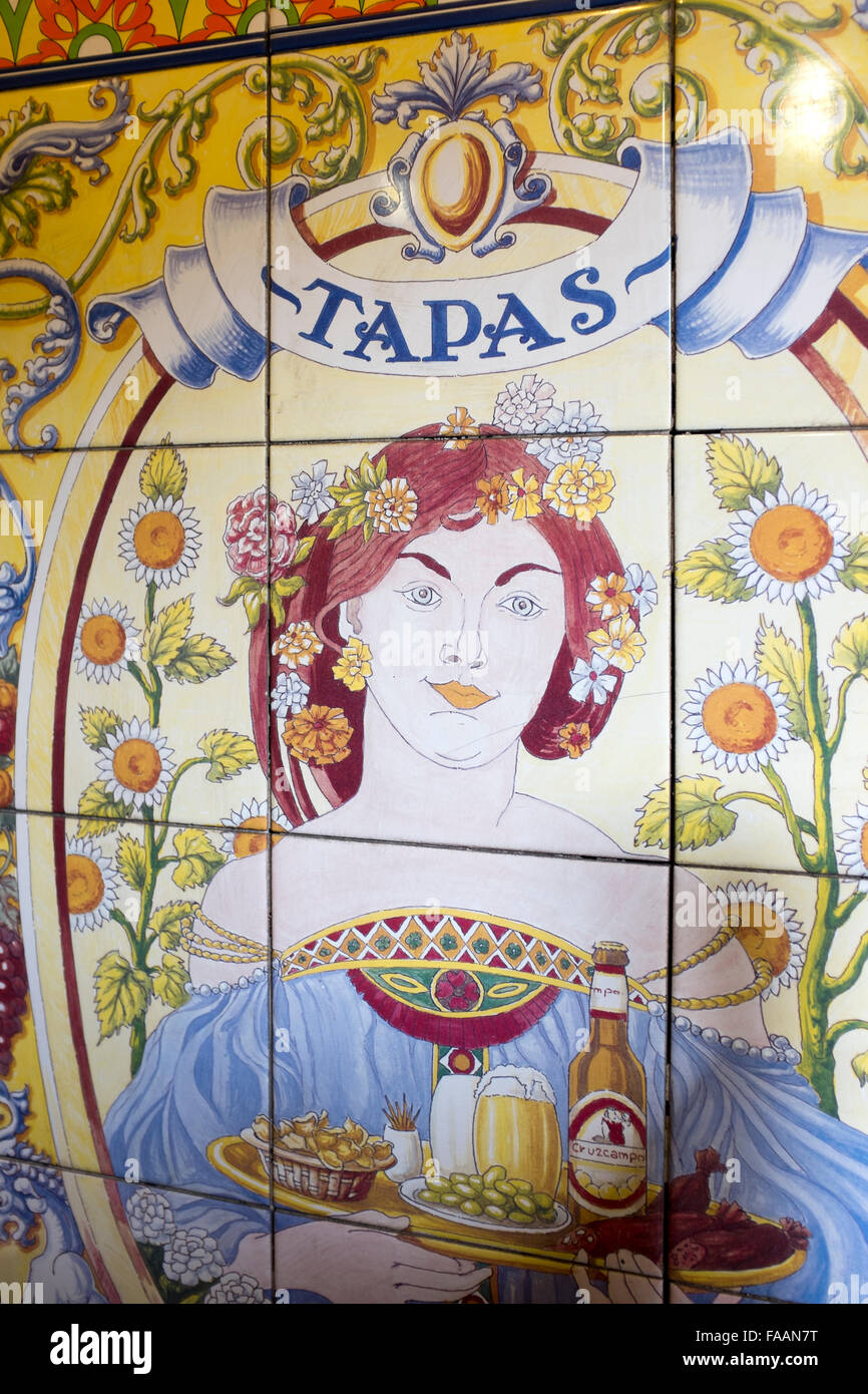 Spanish tiles design hi-res stock photography and images - Alamy