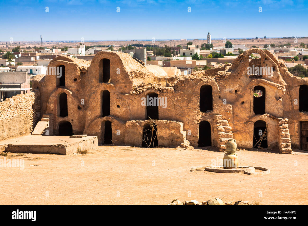 Medenine (Tunisia) : traditional Ksour (Berber Fortified Granary Stock ...