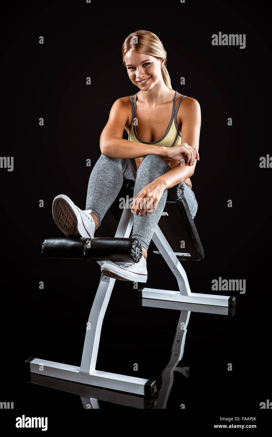 Young sporty well formed woman Stock Photo - Alamy