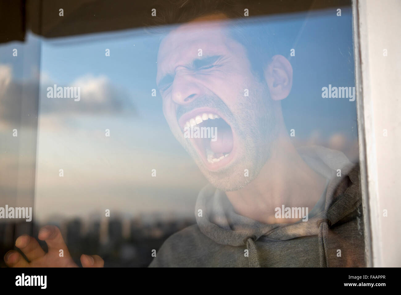 Man screaming hi-res stock photography and images - Alamy