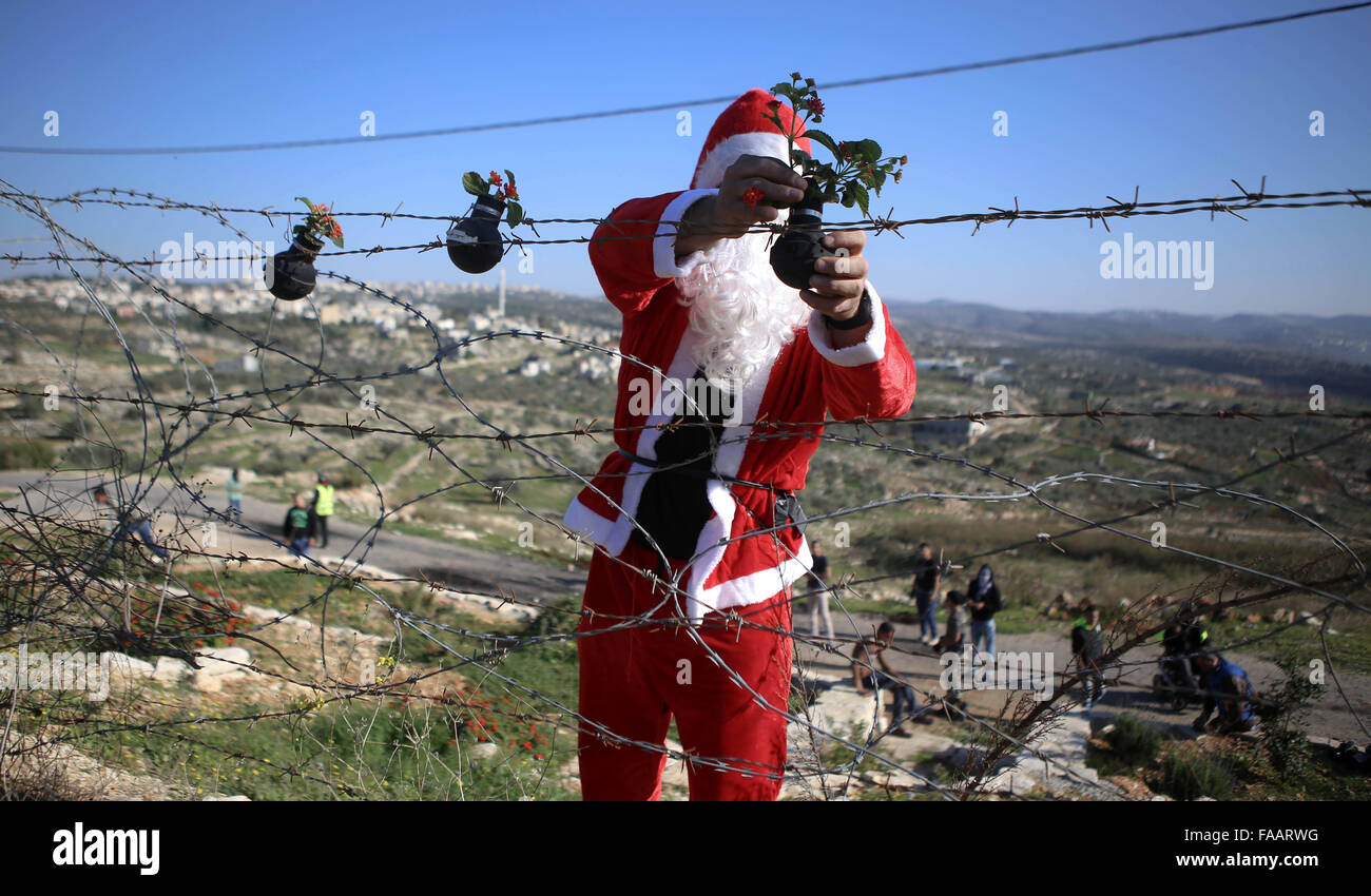 Ramallah, West Bank, Palestinian Territory. 25th Dec, 2015. A ...