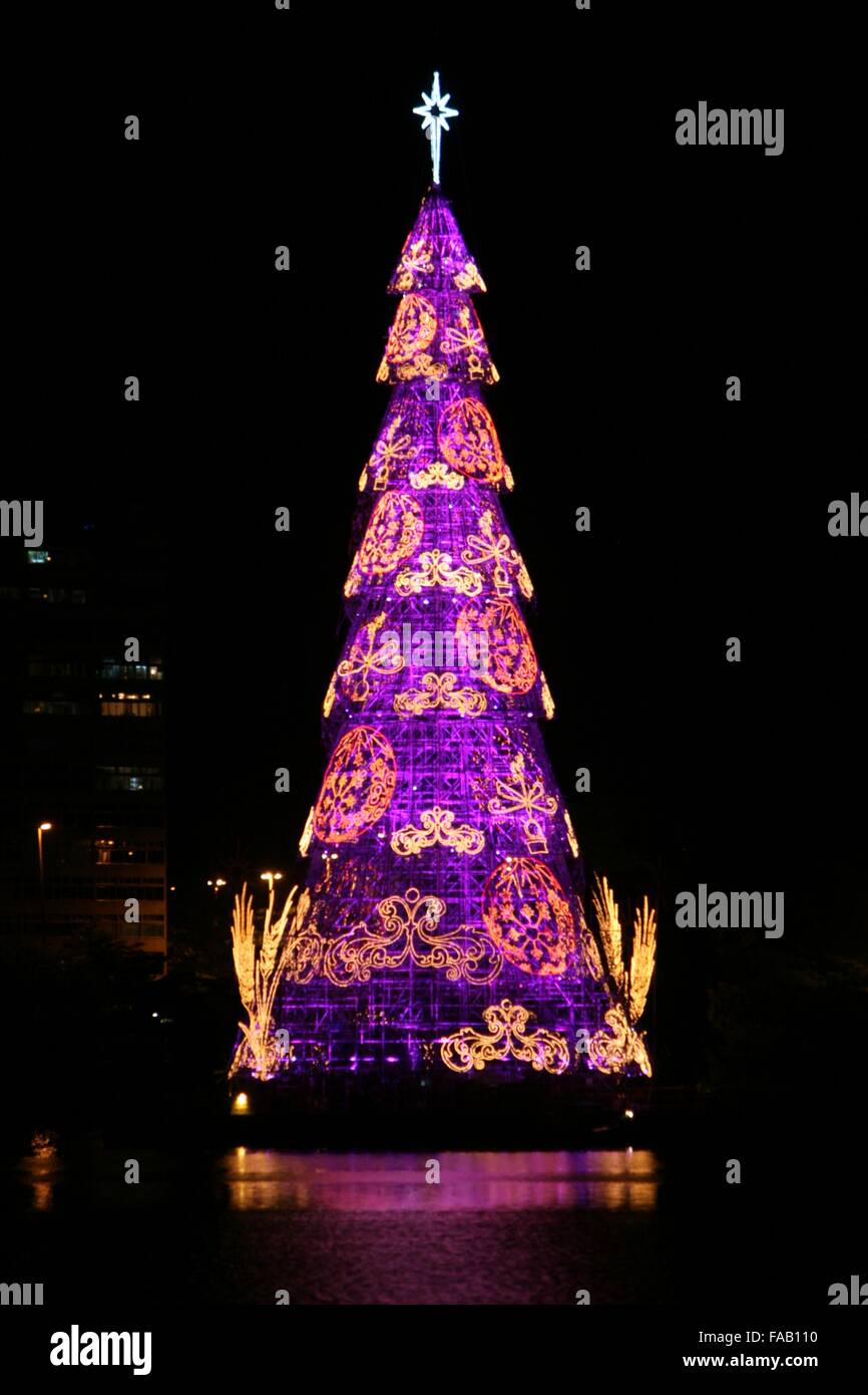 Brazil floating christmas tree hi-res stock photography and images - Alamy