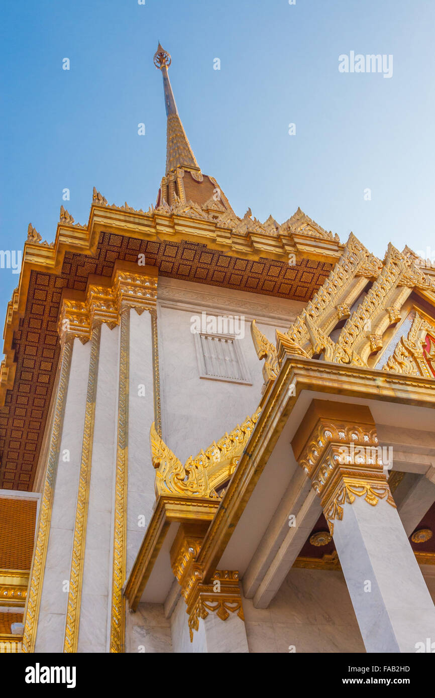 Temple of the Golden Buddha (Wat Traimit) in Bangkok, Thailand Stock ...