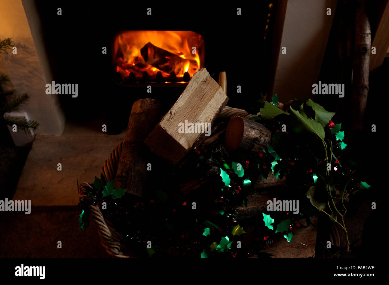Log burning stove hi-res stock photography and images - Alamy