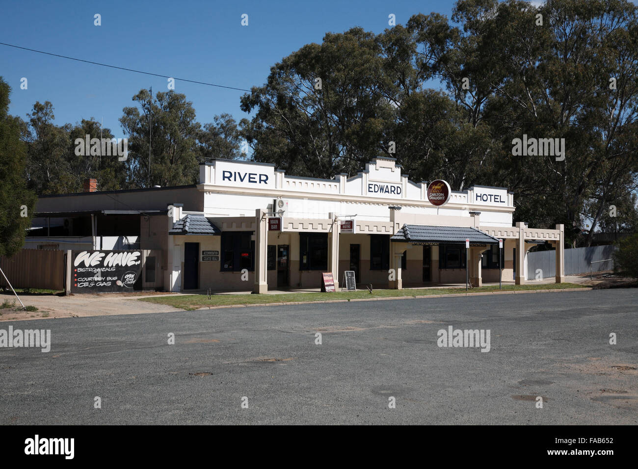 The historic River Edward hotel (1876) on the banks of the Edward River ...