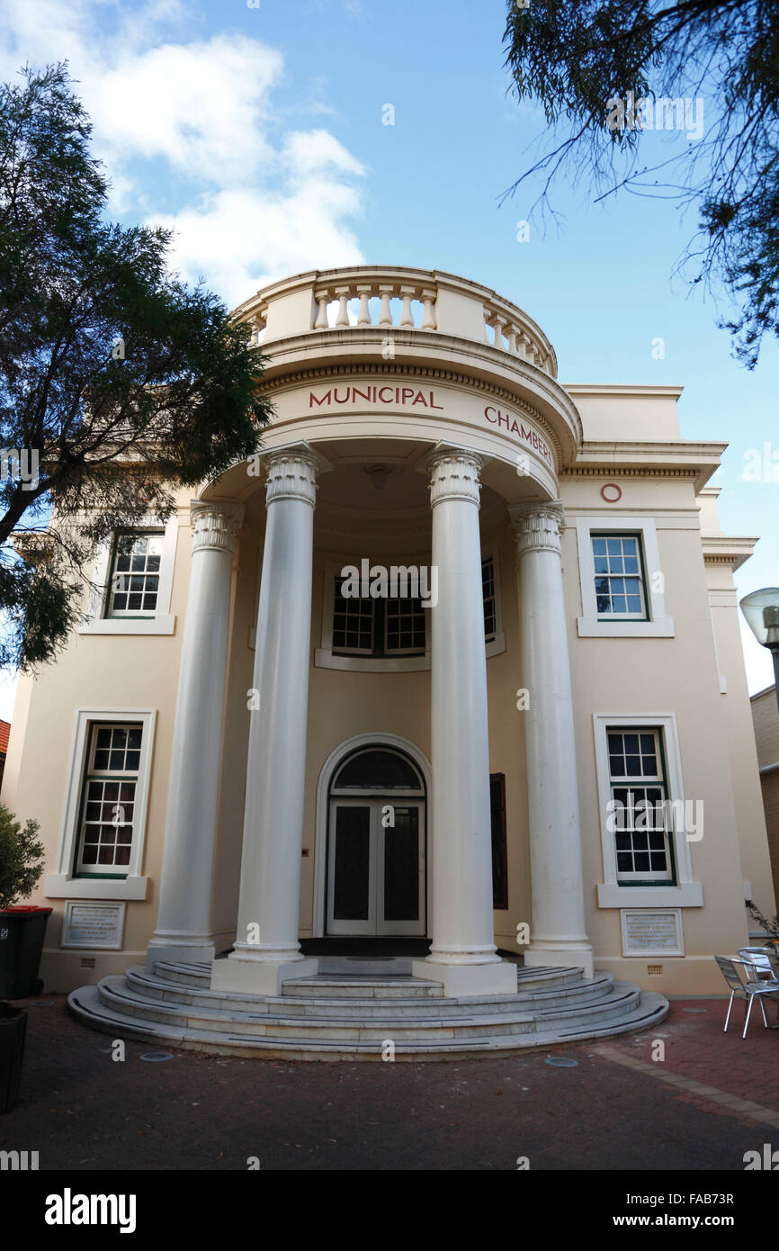 Memorial Municipal Chambers, built 1926 as a memorial to those who gave ...