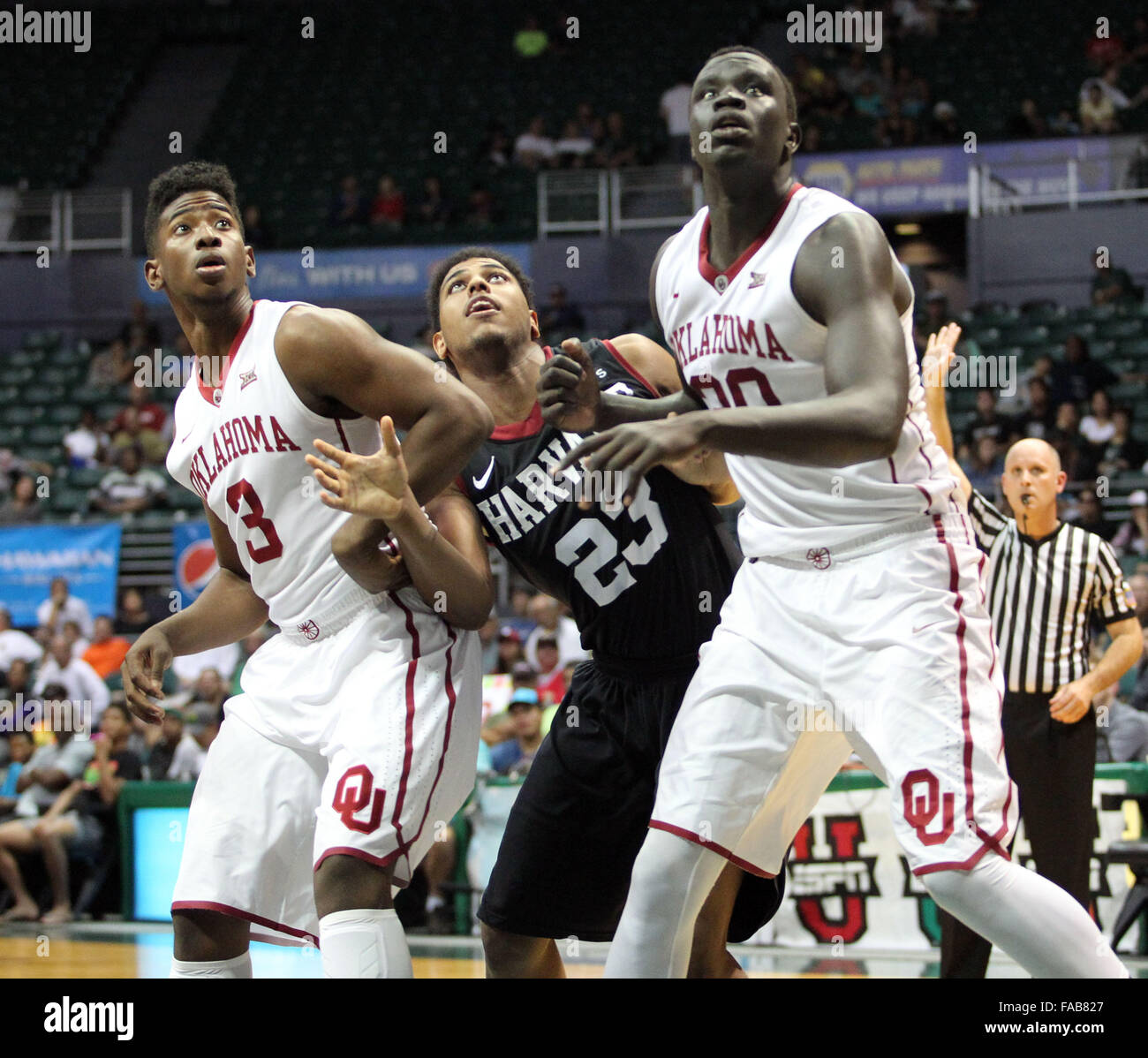 Honolulu, Hawaii, USA. 25th December, 2015. Harvard Crimson forward ...