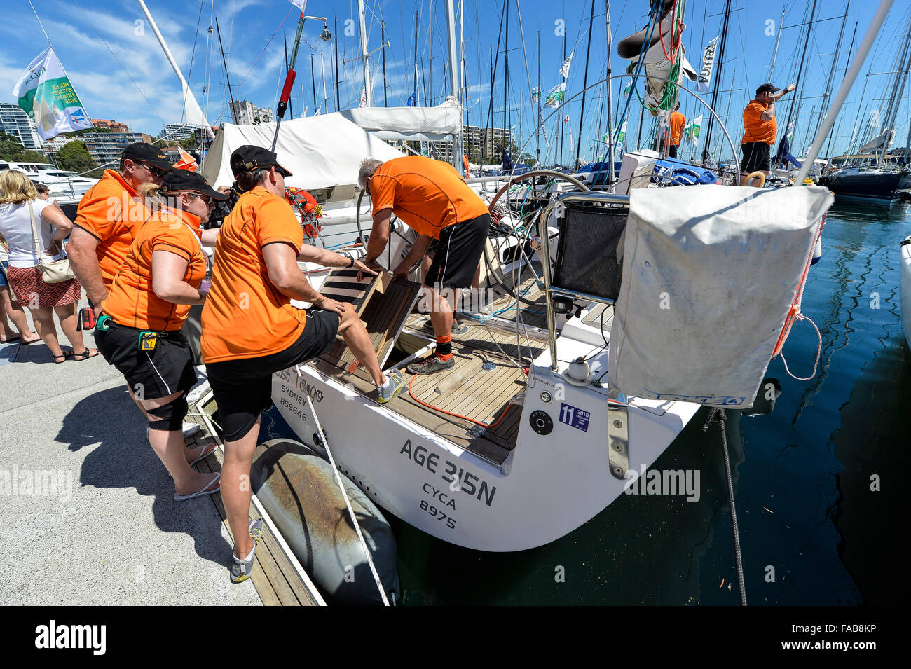 Sydney, Australia. 26th Dec, 2015. Rolex Sydney to Hobart Yacht race ...