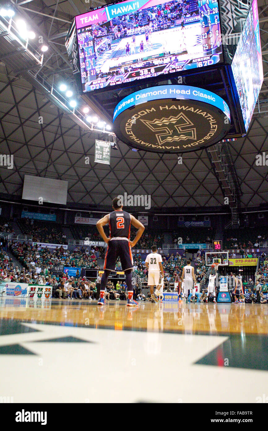 Honolulu, Hawaii, USA. 25th December, 2015. Auburn Tigers guard Bryce ...