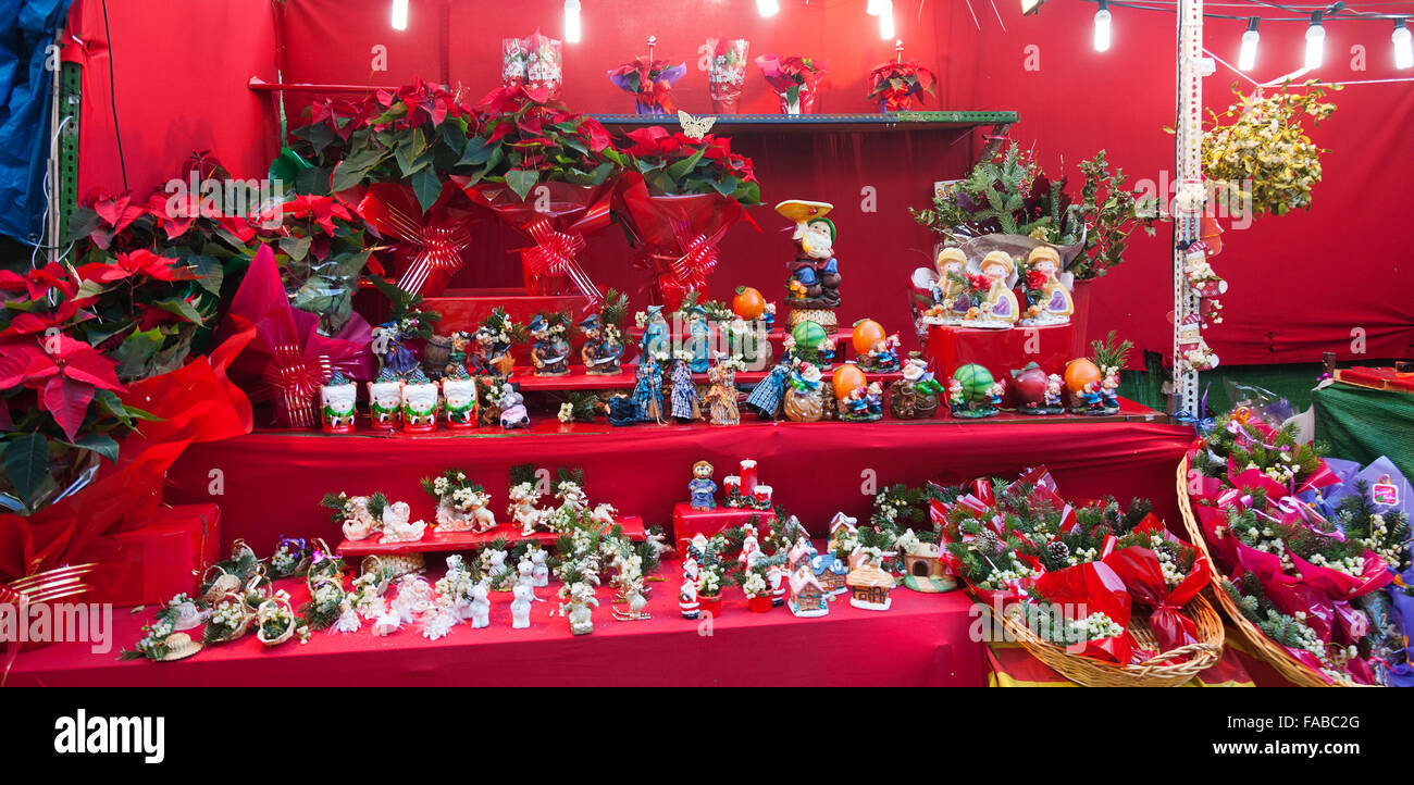 Traditional catalan craft hi-res stock photography and images - Alamy