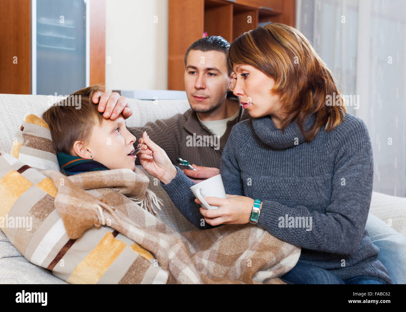 Girl giving person tablets hi-res stock photography and images - Alamy