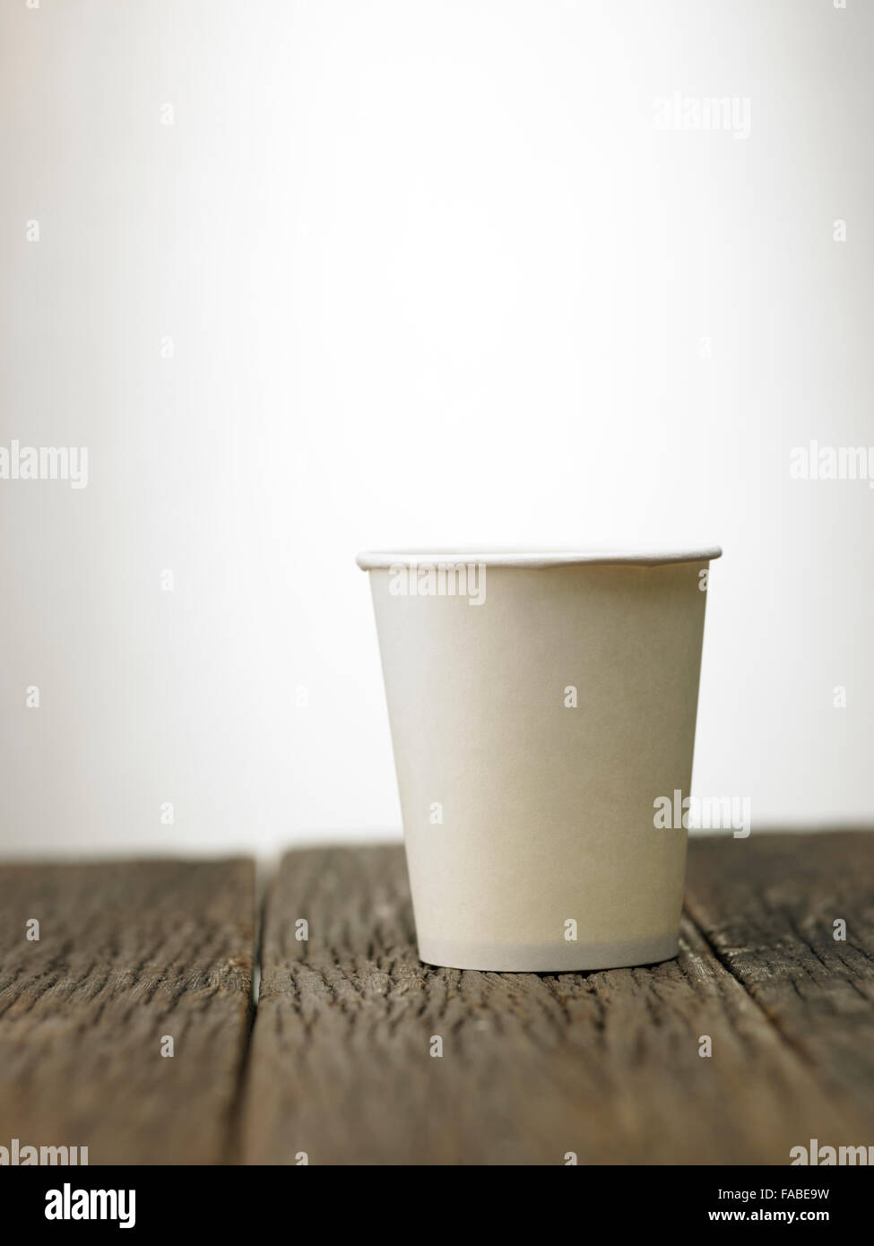 Paper cup drinks hi-res stock photography and images - Alamy