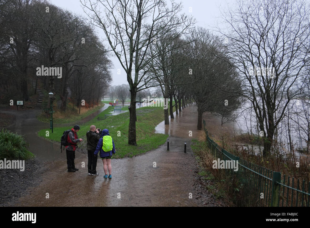 Preston, Lancashire, UK. 26th December, 2015. UK Weather: The River ...