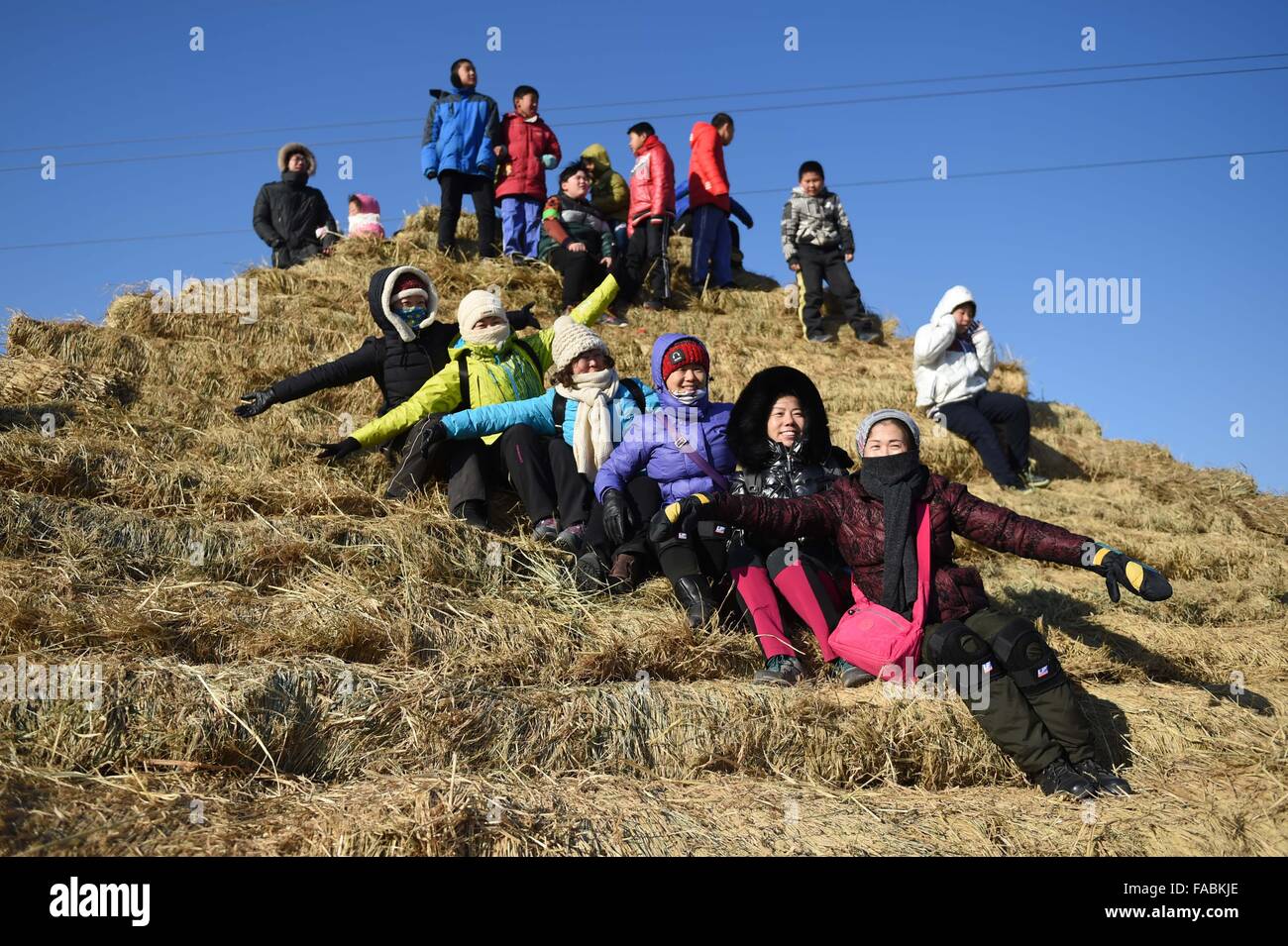 Girls pyramid hi-res stock photography and images - Alamy