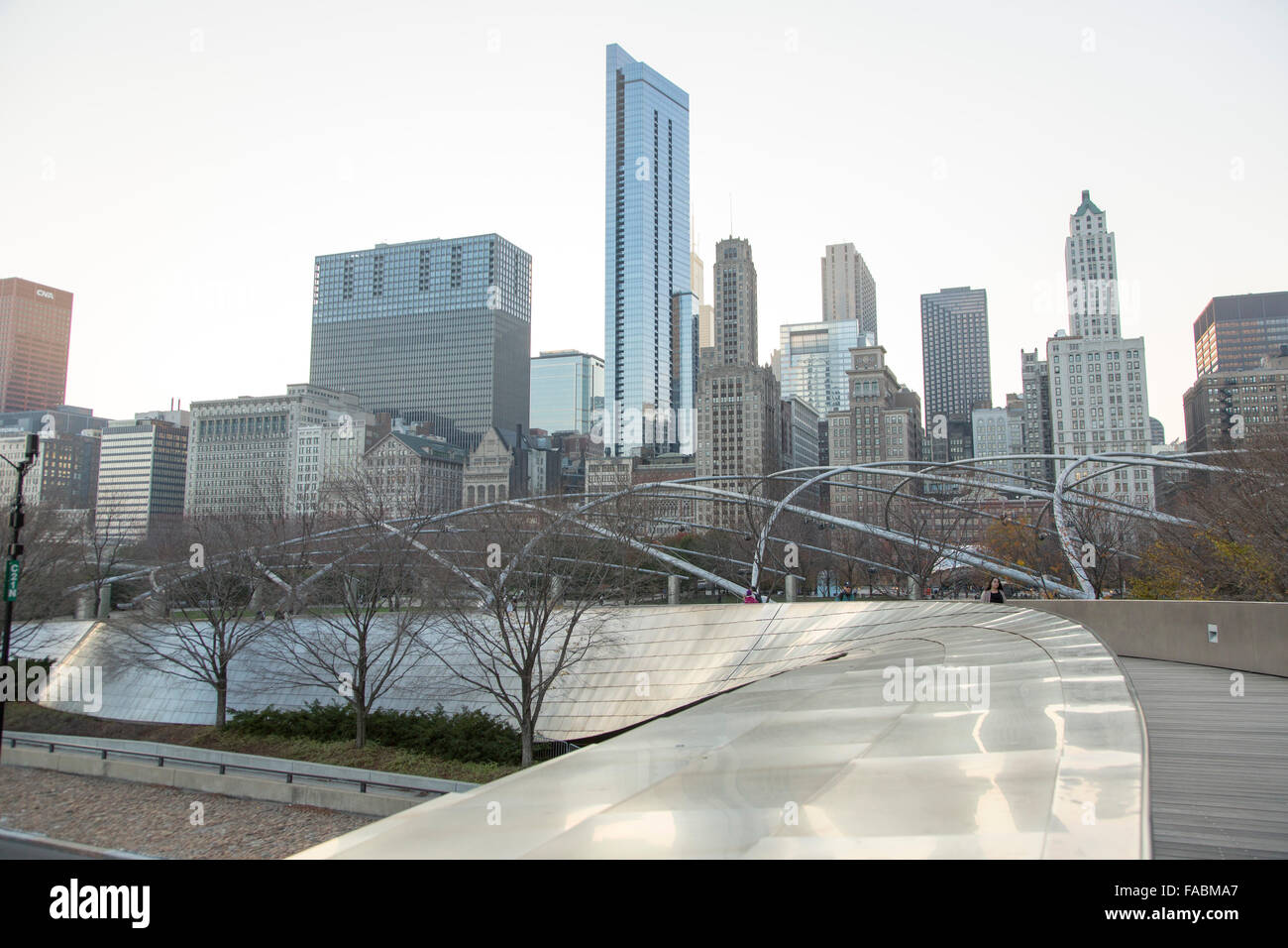 BP Pedestrian Bridge linking Maggie Daley Park with Millennium Park in ...