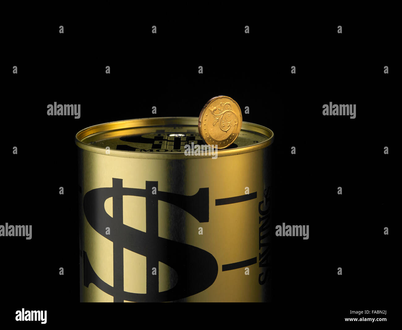 Moneybox hi-res stock photography and images - Alamy