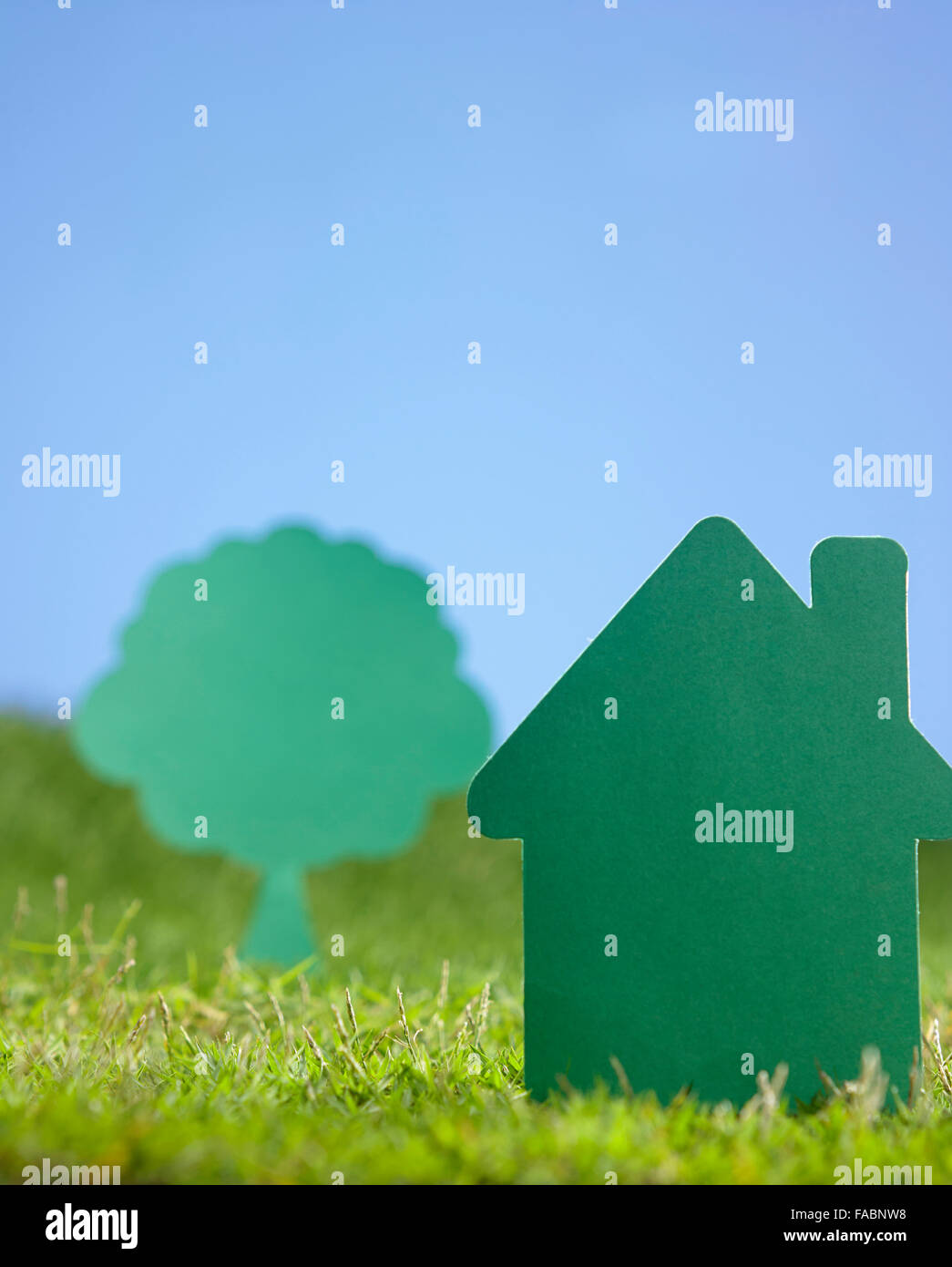 Paper house with tree hi-res stock photography and images - Alamy