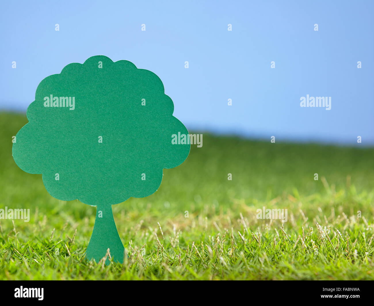 Paper tree hi-res stock photography and images - Alamy