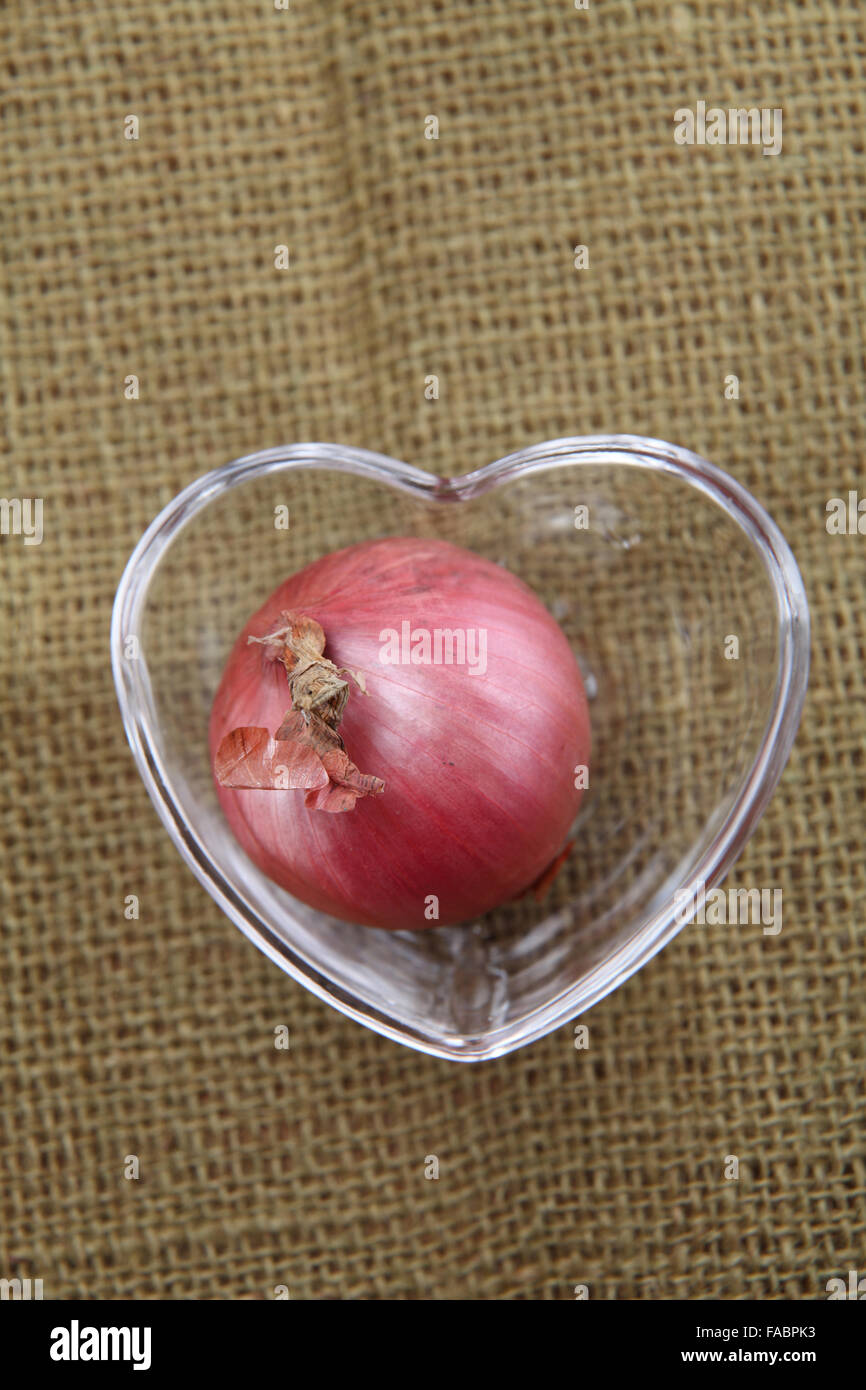 Heart shape with onion hi-res stock photography and images - Alamy