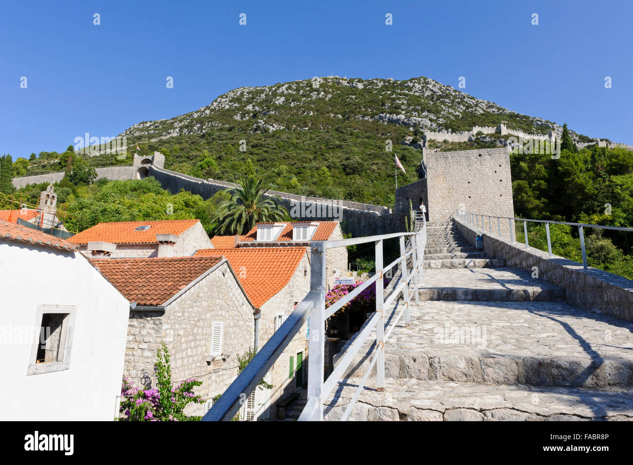 Perimeter walls hi-res stock photography and images - Alamy