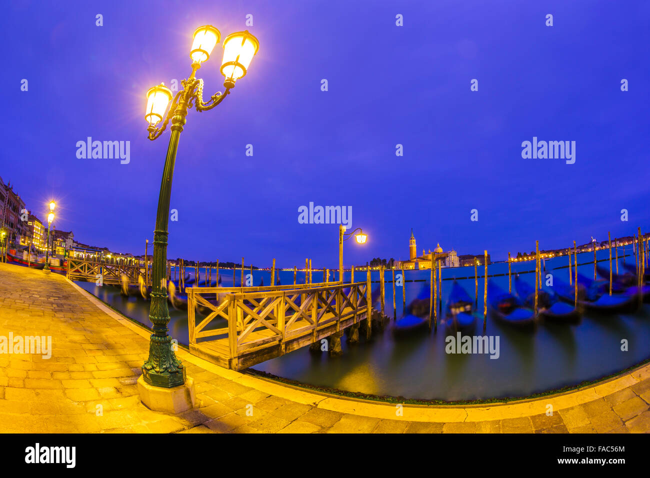 Molo venice hi-res stock photography and images - Alamy