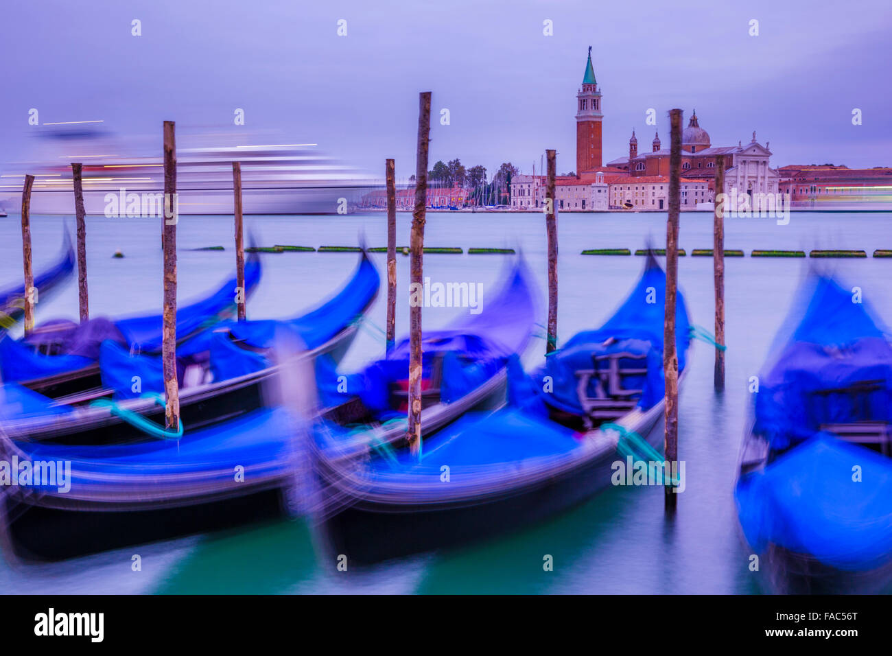San Marco Traghetto Gondole Molo; Venice Stock Photo - Alamy